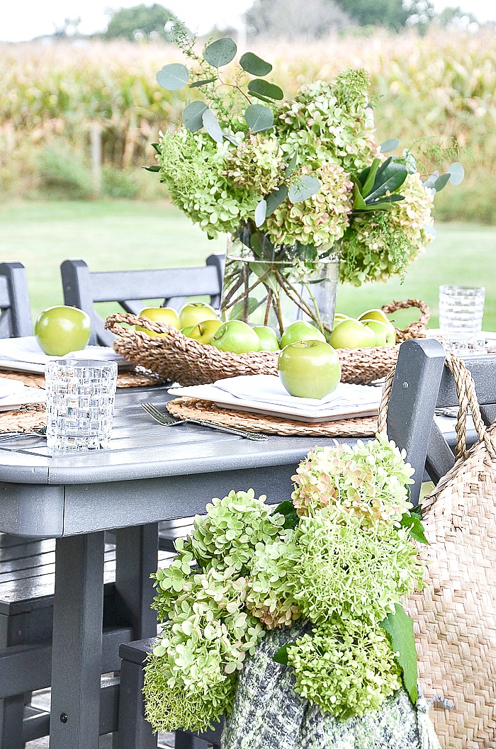 FALL HYDRANGEA AND GREEN APPLE TABLE - StoneGable