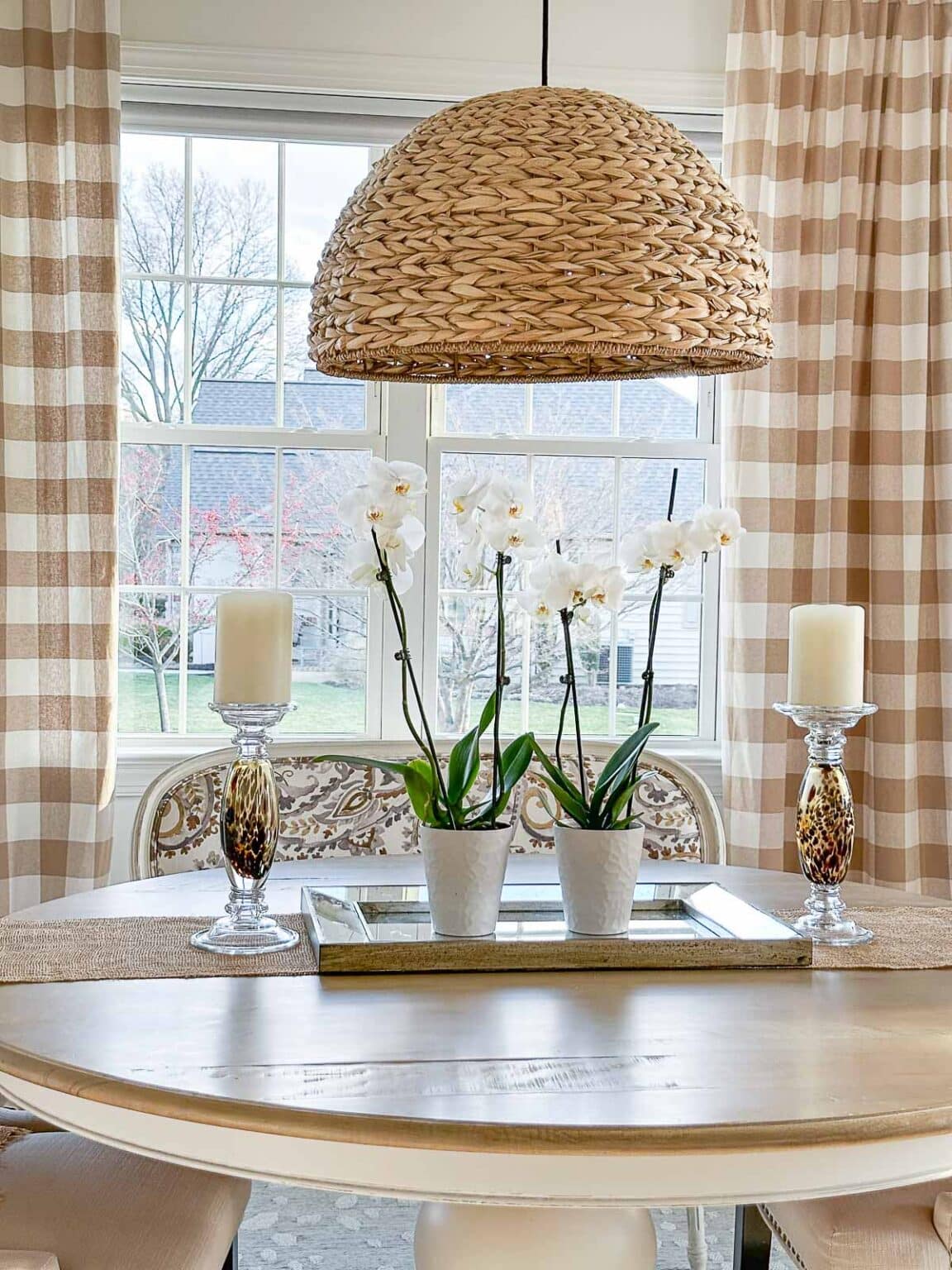 Winter Decorating Changes In The Dining Room - StoneGable