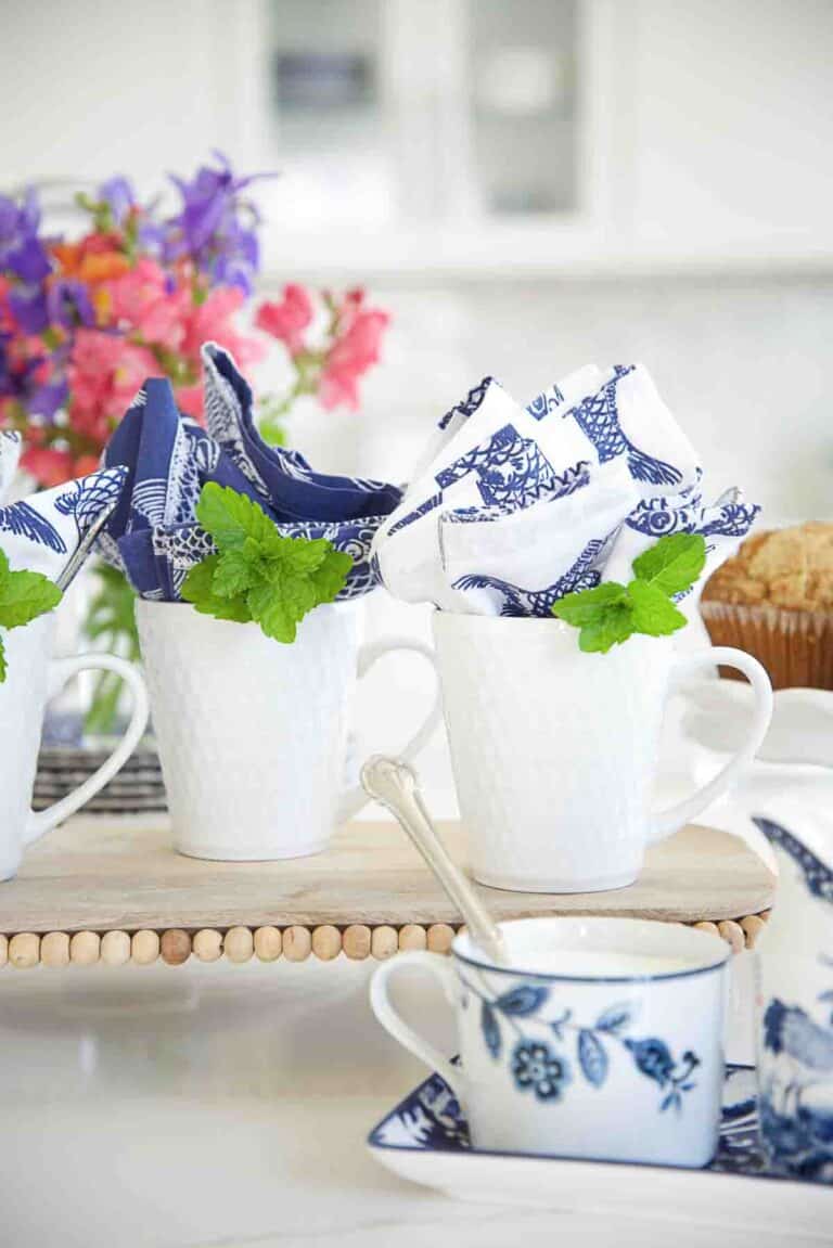 Summer Perks: Easy Ideas For A Company Worthy Summer Coffee Bar ...
